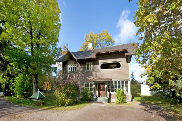 Artists' House Erkkola - Discovering Finland