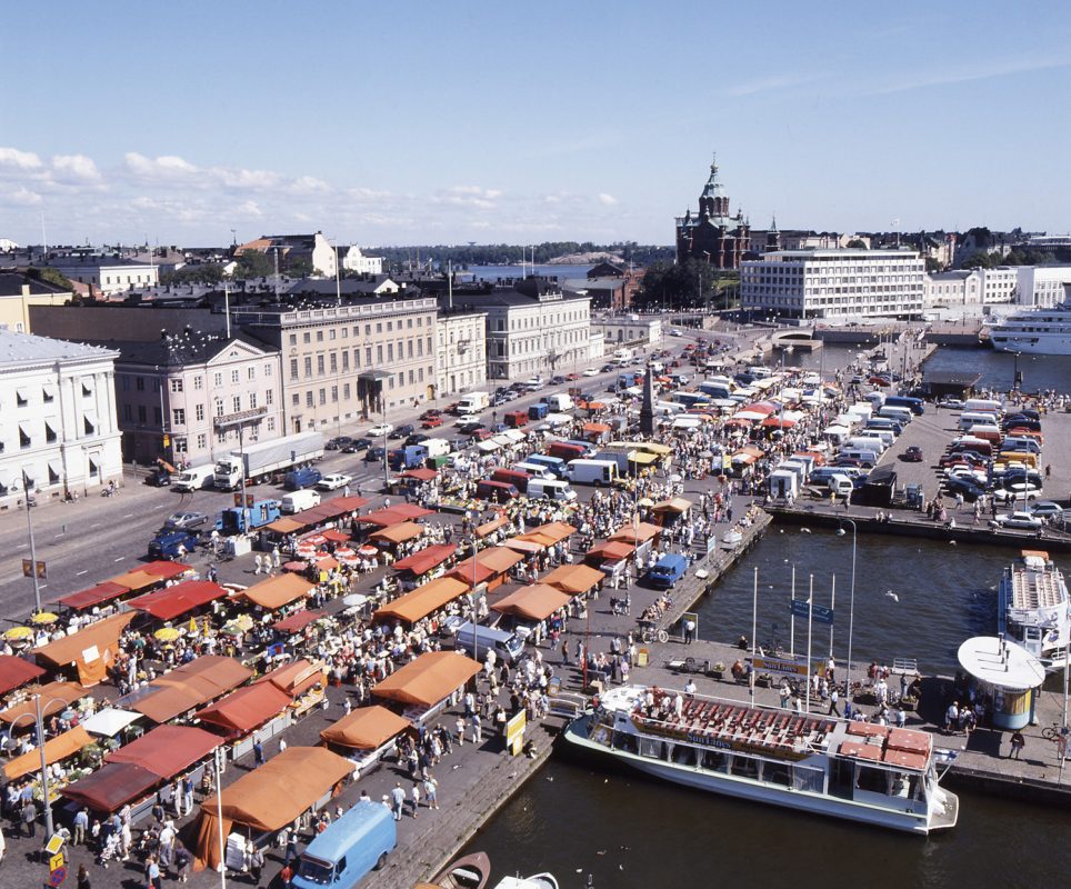 Helsinki Market Square And Hall Helsinki Discovering Finland