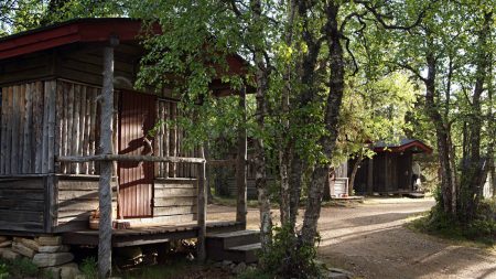 Tankavaara Gold Village - panning gold in Lapland - Discovering Finland