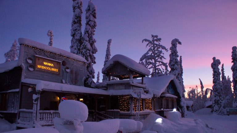 Tankavaara Gold Village - panning gold in Lapland - Discovering Finland