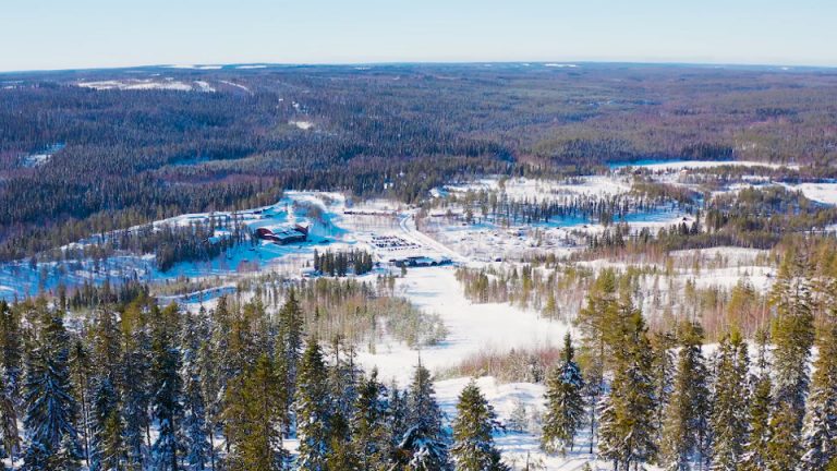 Experience an authentic Finnish winter in snowy Paljakka - Discovering ...